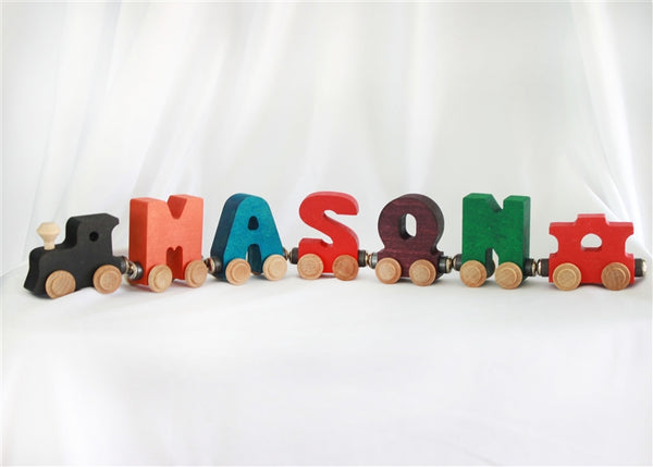 Name train with up to 12 letters - Babyshoe.com